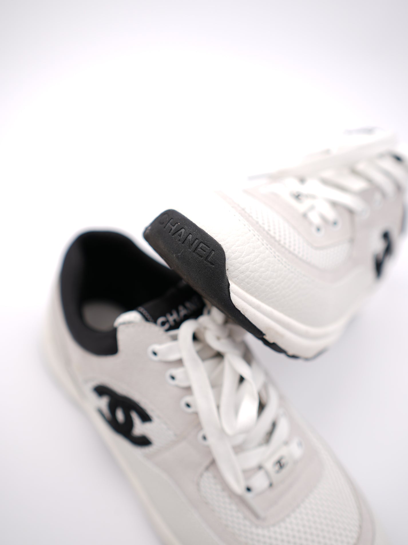 Chanel Runner Sneaker – STEALZ.